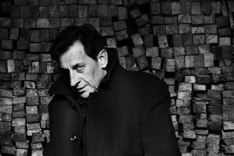 Nekad U Laibachu Danas KnjiŽevnik I Pesnik Teodor Lorenčič Predstavlja Poetski Performans U Poletu