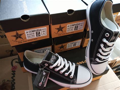 Jual Cod Sepatu Compass Retrograde Low White Blue Sepatu Compass Putih