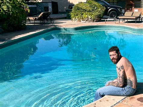 Post Malone Austin Review Good Lines Get Lost In The Sludge Of Pop Rock Formula And Mid Tempo