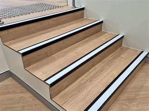 1ct35 Sydney Stair Nosing