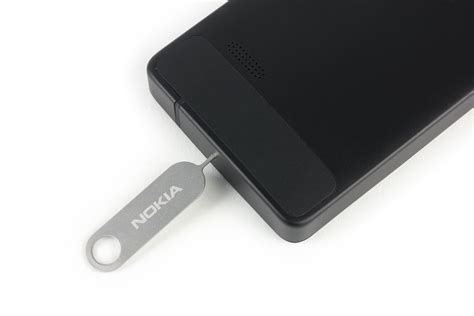 Мобильный телефон Nokia 515