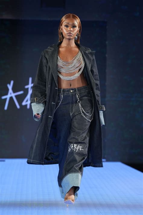 Azarie X 24 X Runway 7 Streetwear Fashion Show Nyfw Models New York