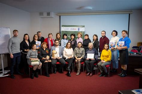 21 De Profesori și Profesoare Au învățat Cum Să Predea „educația Electorală” în școli Cicde