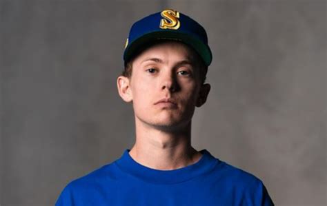 Tanner Fox Youtube Star Entrepreneur And Digital Icon