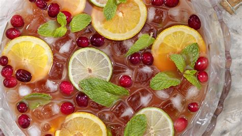 The Important Rule To Remember When Making Batch Cocktails With Citrus