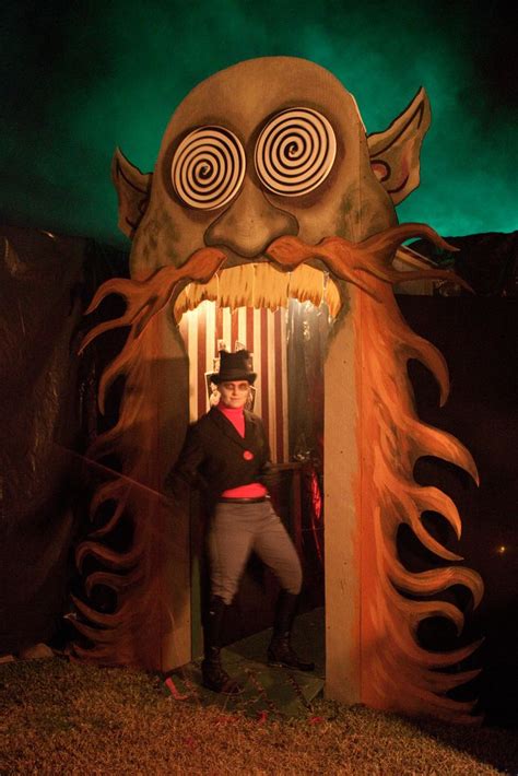 The Ringmaster Creepy Carnival Haunted Carnival Dark Circus