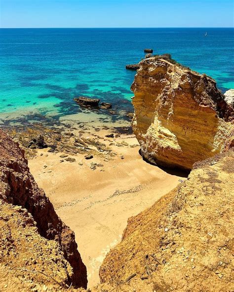Praia Do Submarino Portugal Beach Guide Info Photos Beachatlas