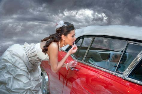 Download Sensual Pose Wallpaper