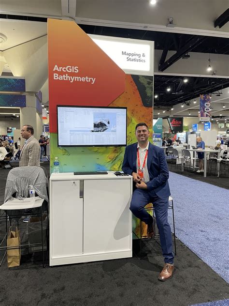 Esriuc Michael Seybert