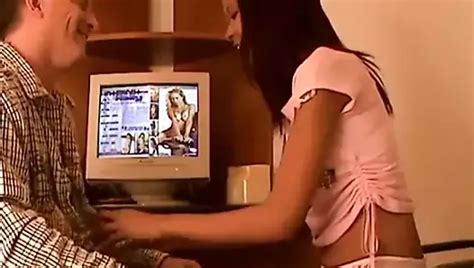 淫荡 Taylor 操逼 后入 铁杆 Xhamster