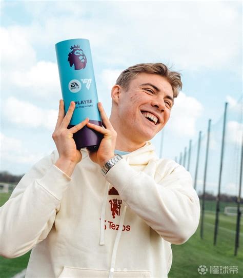 英超月最佳！霍伊伦：很荣幸获得这个特别的奖项