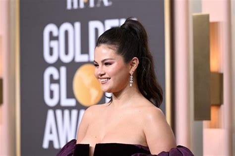 Selena Gomez Sexy Cleavage Hot Celebs Home Selena Gomez Sexy Cleavage Hot Celebs Home