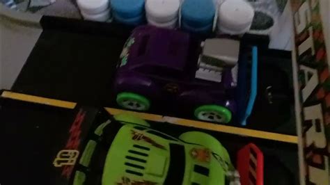 Shake N Go Green Rally Car Vs Shake N Go Jokermobile 2005 Youtube