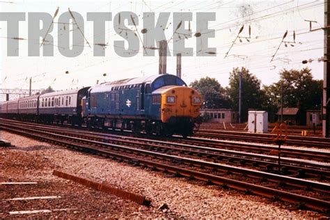 35mm Slide Br British Railways Diesel Loco 37087 Class 37 1975 Original