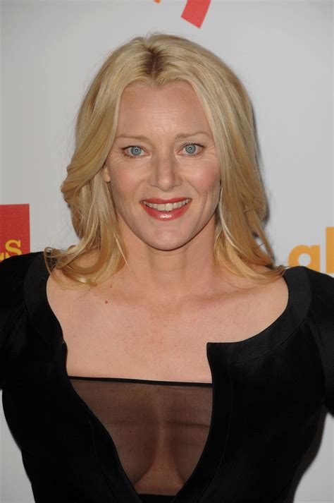 Angela Featherstone Screenrant