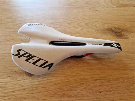 Selle Specialized Adnol 155 Mm Carbone Gebraucht In Vuadens Für Chf 50 Mit Lieferung Auf