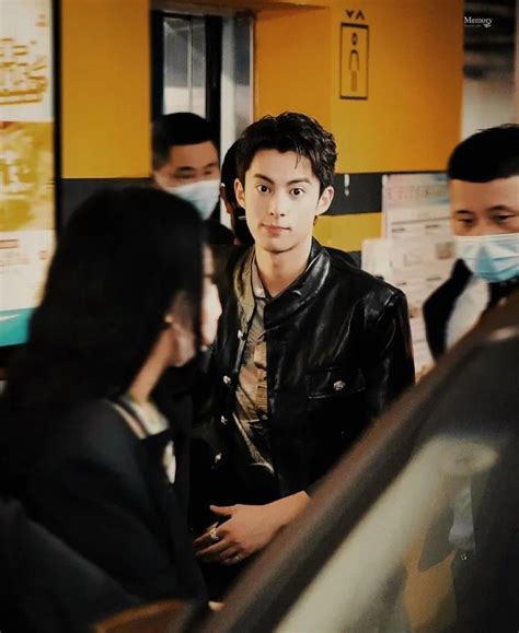 Dylan Wang 180822 Novas Contas De Fãs Dedicadas A Dylan Estão