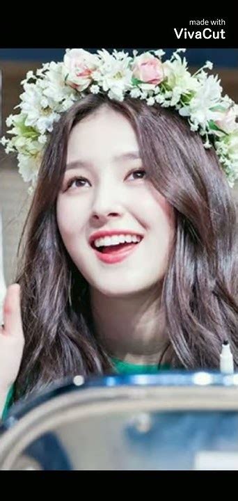 نانسي مومولاند Youtube