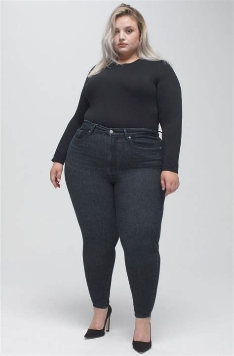 410 Plus Size And Mid Size Pose References Ideas In 2025 Plus Size