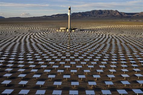 Solarreserves Crescent Dunes Solar Power Plant With Energy Storage