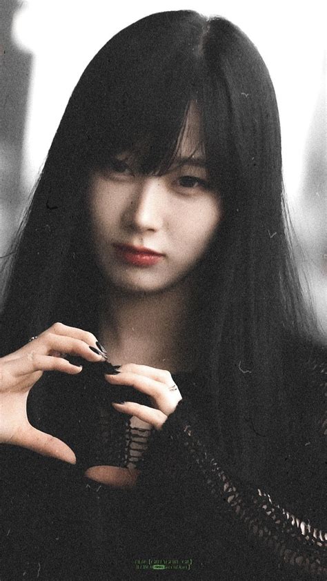 Pin By Fernahn On Aeri Giselle Kpop Snapchat Cool Poses