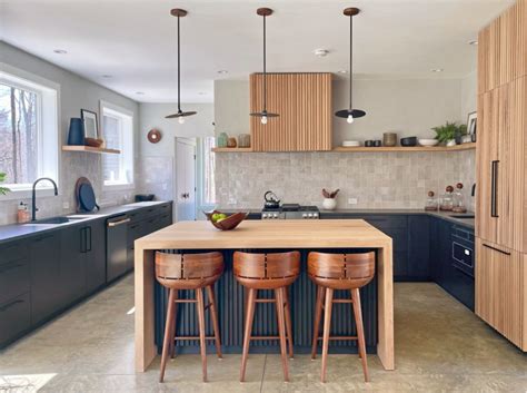 11 Outdated Backsplash Designs That Will Quickly Date Your Home