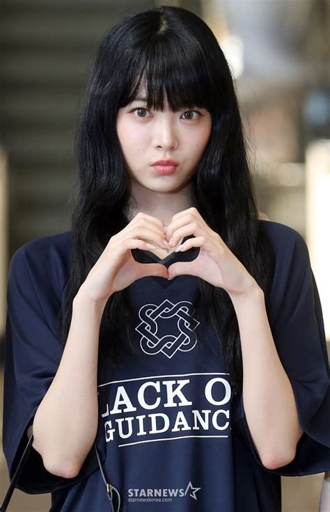 르세라핌 홍은채 너무 귀여운 막내 ★포토 스타뉴스