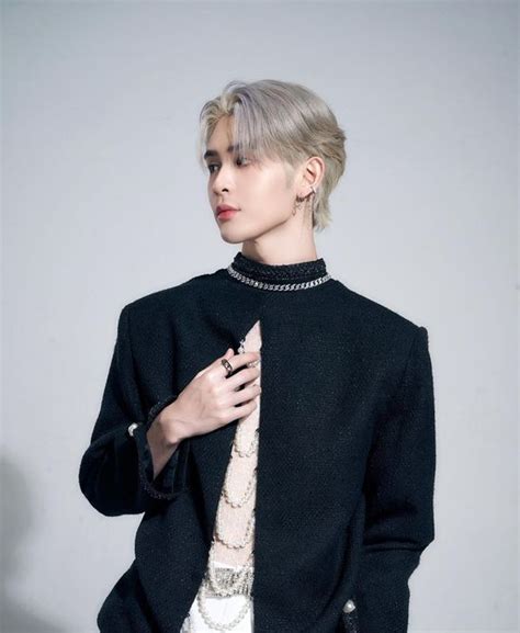 Carolyn Tinklepaugh Carolyn Edits Dramas Profile Pinterest