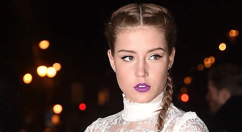 Adèle Exarchopoulos Son Interview Pour Eperdument Ciné