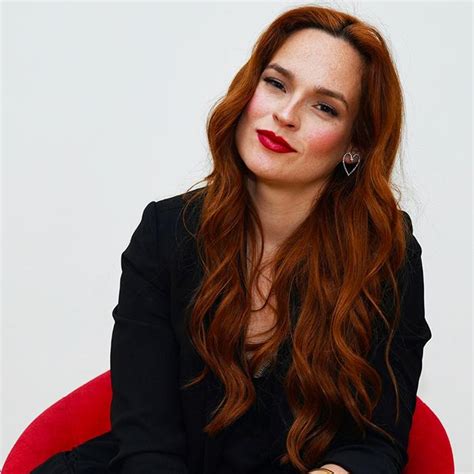 Andrea Baquerizo Libre Y A Corazón Abierto Cocodrilo Verde