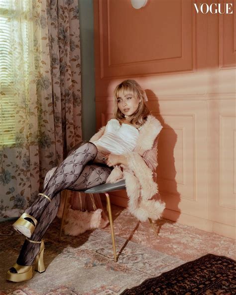 Sabrina Carpenter Rcelebnylons