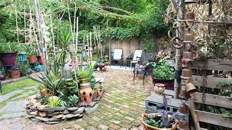 The Dapper Boys Returning Home From A Beautiful And