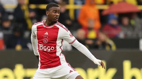 Jorrel Hato Piace Anche In Italia Nuova Opzione Foto