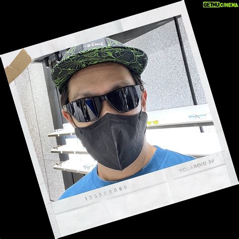 Joe Hahn Wiki Biography Age Gallery Spouse And More