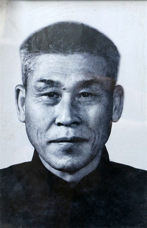 A Tribute To Ba Gua Zhang Master Wang Shi Tong By Tom Bisio Internal Arts International