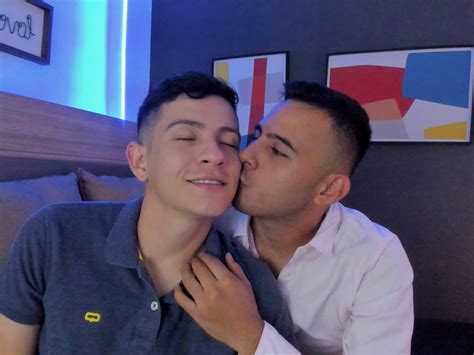 Johnandian Cam Model Free Live Sex Show And Chat Stripchat