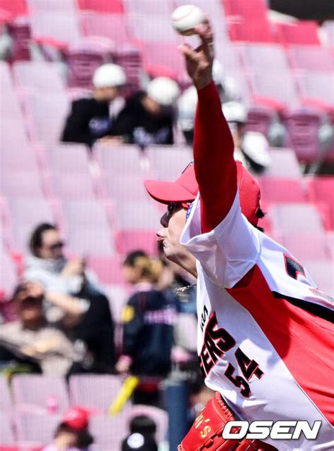 사진 양현종 승리 향한 역투 네이트 스포츠