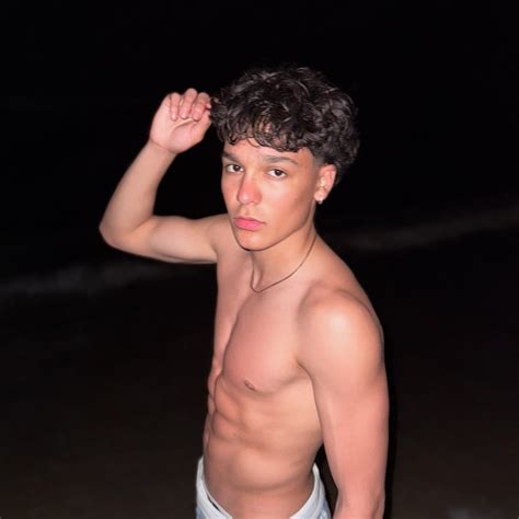 Trey Makai Treymakai • Instagram Photos And Videos