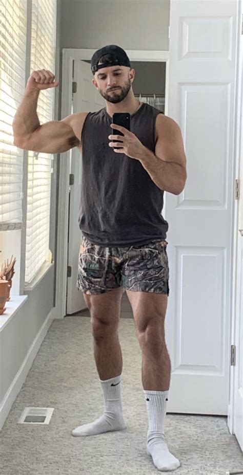 Alpha Male Worship