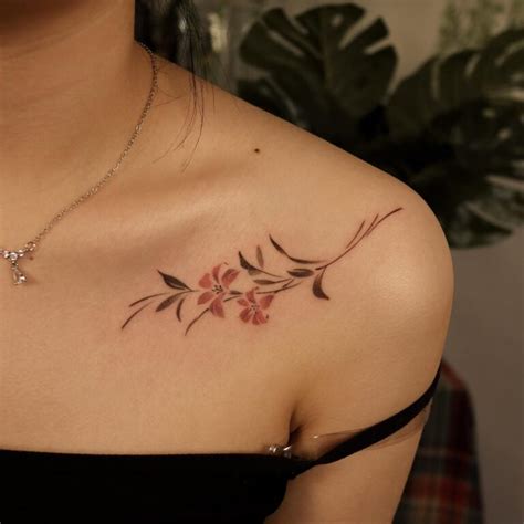 53 Unique Collarbone Tattoos To Elevate Your Look Sacred Joanne