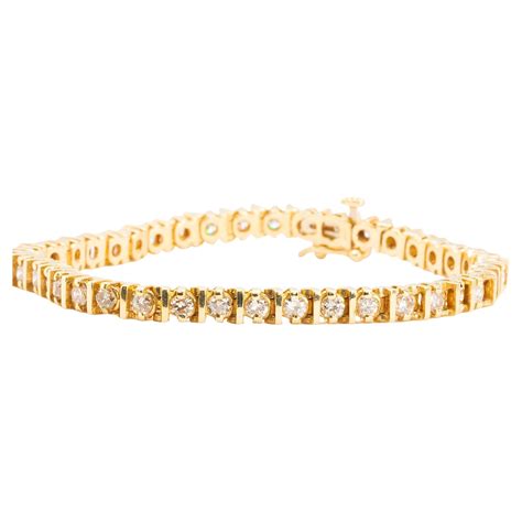 Vintage Circa 1990s Diamond Tennis Bracelet 9 Carat Yellow Gold For