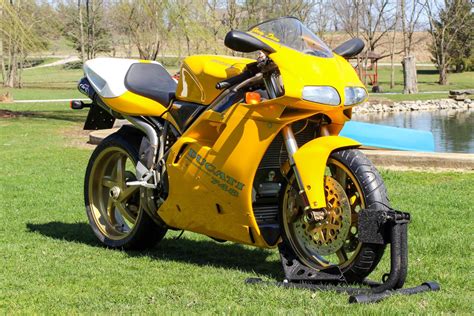 Ducati 748