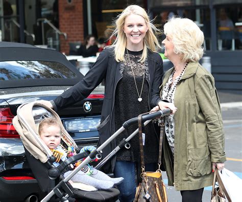 Patti Newtons Day Out With Daughter Lauren Newton