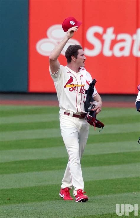 Photo St Louis Cardinals Starting Pitcher Miles Mikolas Slp2021052209