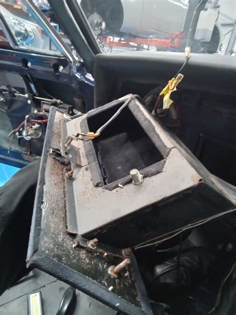 Interceptor Dash Out Bridge Classic Cars