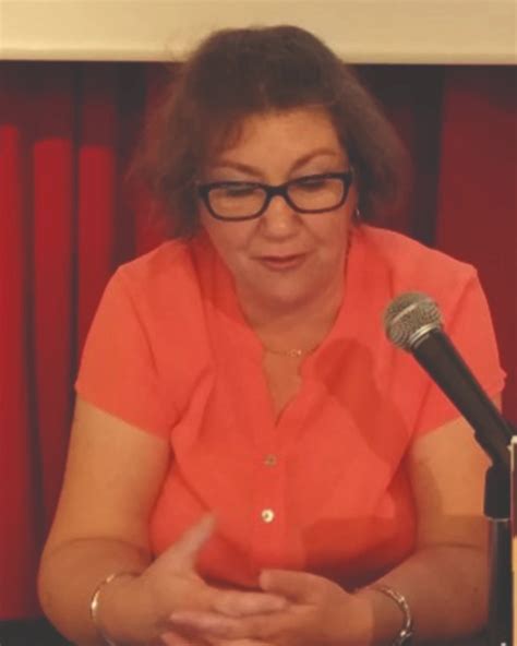 Isabel Rama Editora Reticências