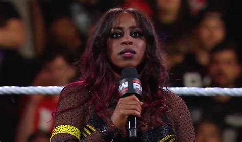Naomi Announces Pregnancy Vacates Wwe Womens World Championship On Raw