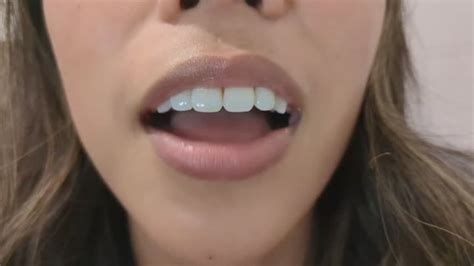 Quick Tongue Fluttering Jessica Slit Rituals Clips4sale