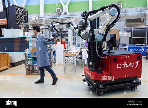 Use Of Flexible Robotics In Industrial Manufacturing Processes Mobile Robot Advanced