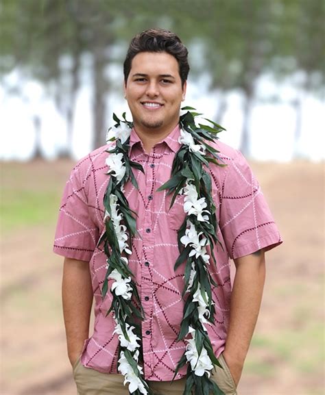 Hawaiian Wedding Leis For Men